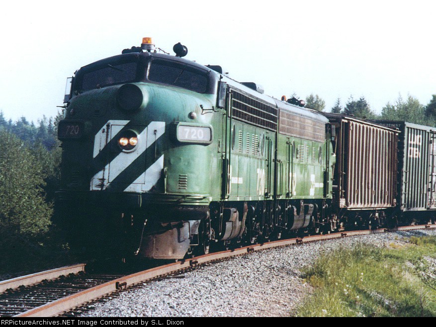 BN 720 on the Cherry Point Sub